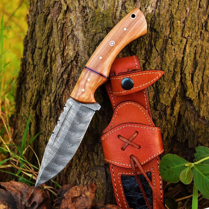 Custom Damascus Fixed Blade Knife with Leather Sheath - Frost Knives